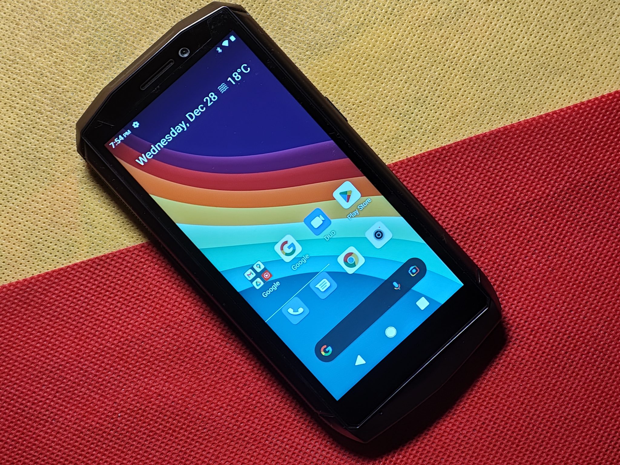 Cubot Pocket Review - Compact Smartphone with 4-inch Display